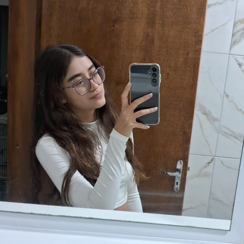 Valentina (@vavava) - Musicboard