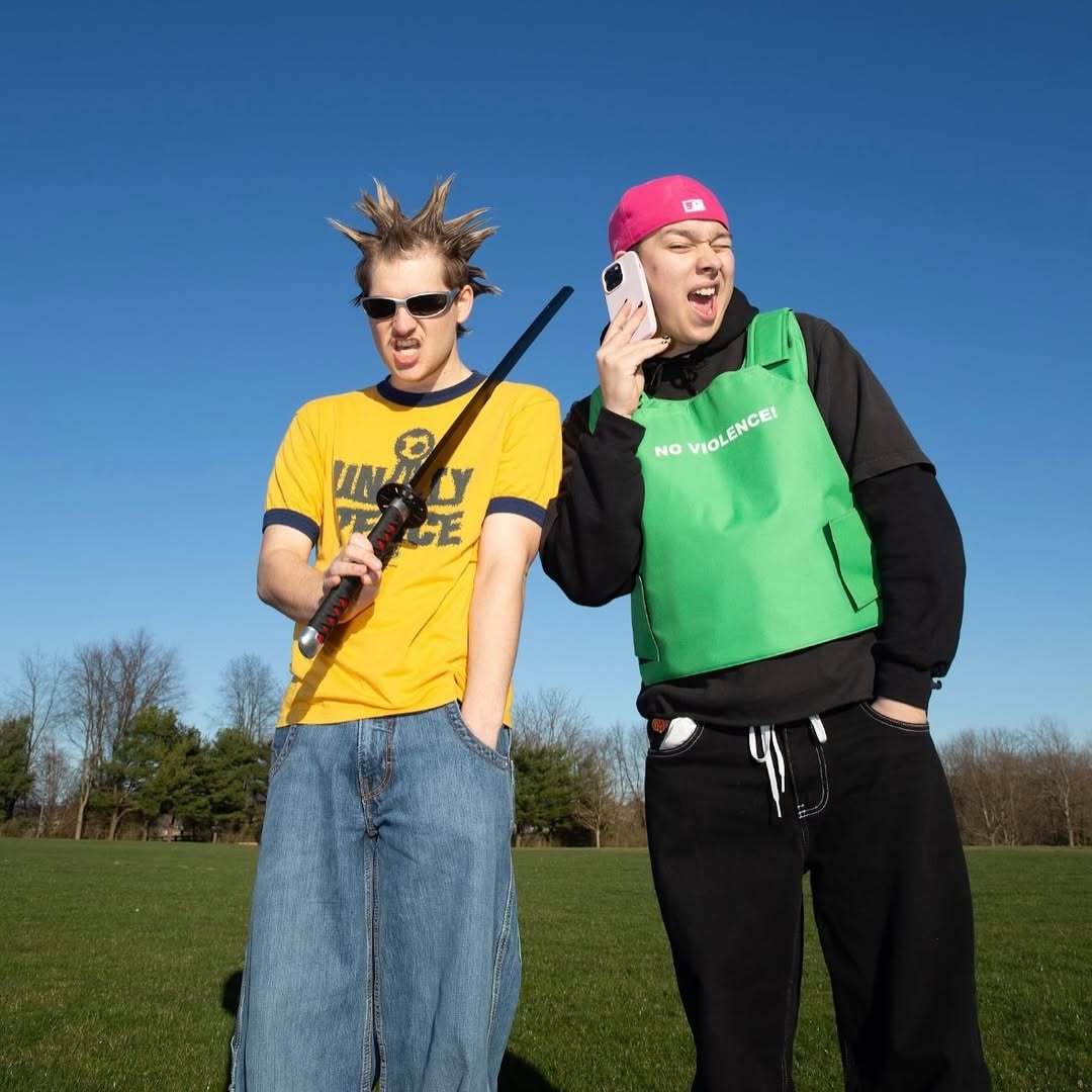 NO HANDS by Joey Valence & Brae - Musicboard